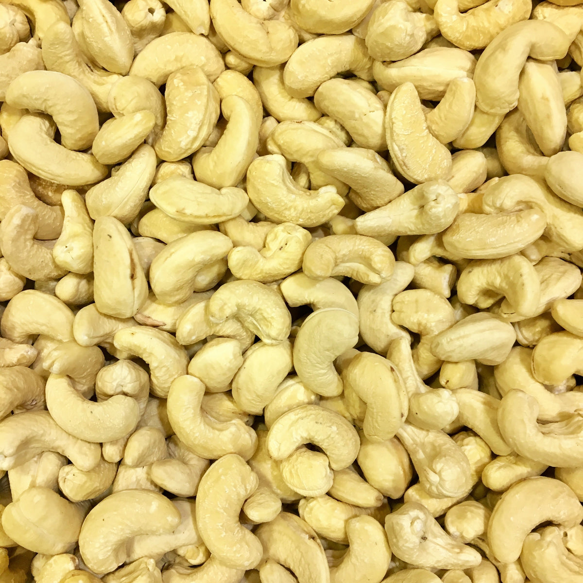 CASHEW / KAJU W320 – DAKSHA DRY FRUITS